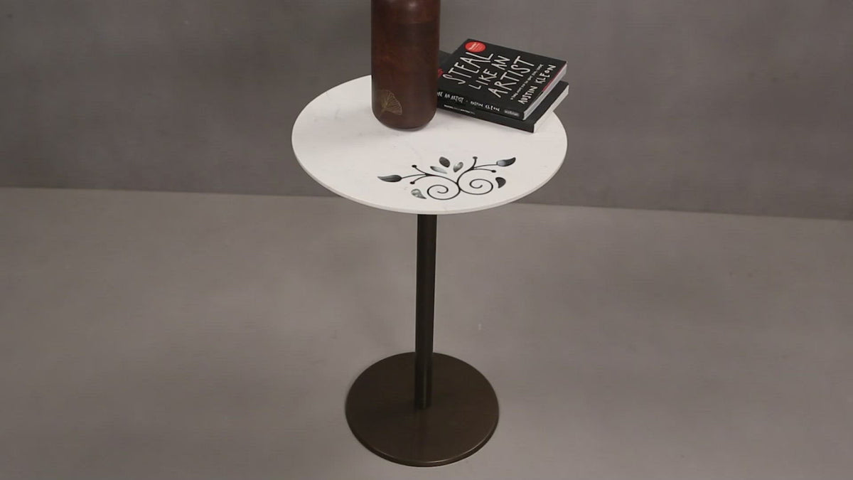 Round Table with Mother of Pearl Inlay – ORVI
